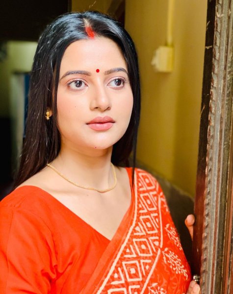 Brinda Chatterjee's Instagram, Twitter & Facebook on IDCrawl