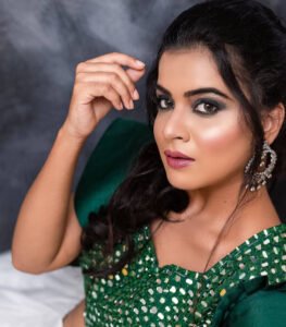 Nishani Borule Age, Boyfriend, Family, Biography, Instagram