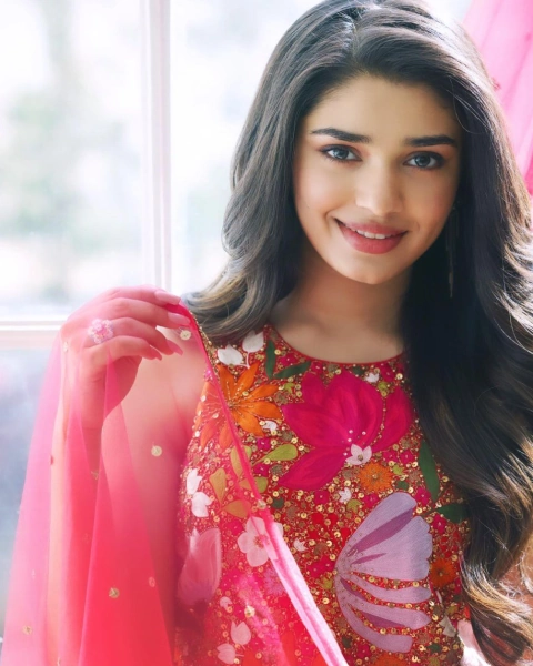 Krithi Shetty Age, Boyfriend, Family, Biography, Instagram