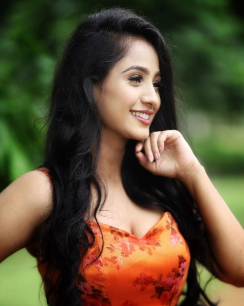 Divya Pugaonkar Age, Boyfriend, Family, Biography, Instagram