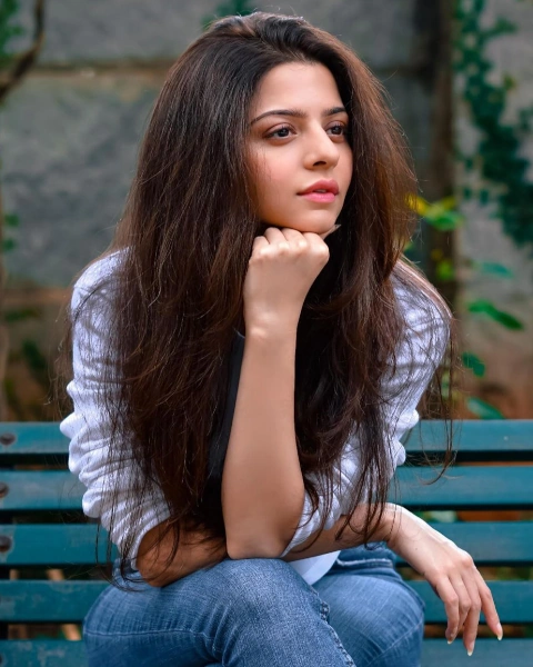 Vedhika Kumar Age, Boyfriend, Family, Biography, Instagram