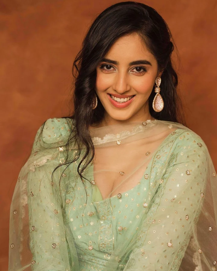 Simrat Kaur, Gadar 2 Actress, Age Boyfriend Family Biography