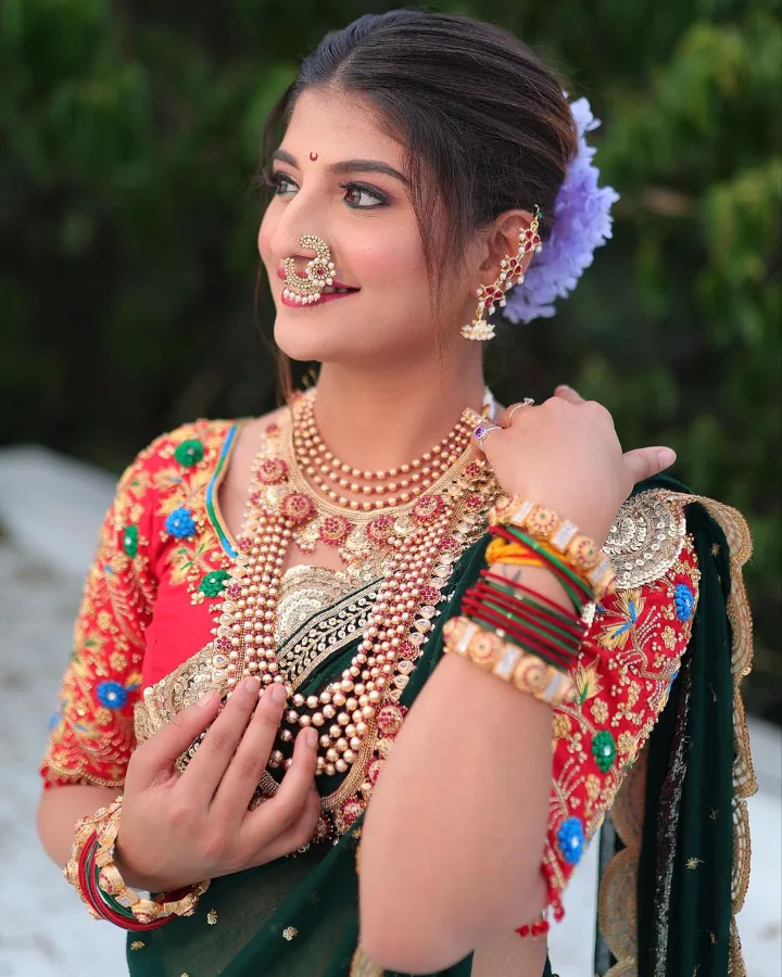 Gayatri Jadhav Age, Biography, Boyfriend, Family, Instagram