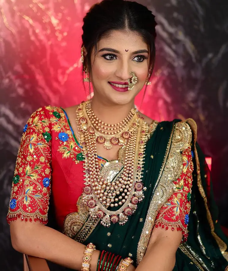 Gayatri Jadhav Age, Biography, Boyfriend, Family, Instagram