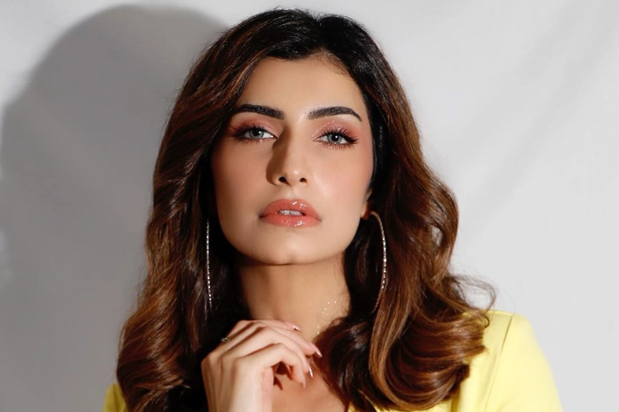 Simrithi Bathija Age Biography, Boyfriend, Family, Instagram