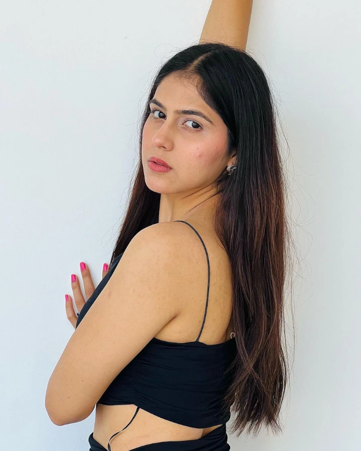 Manpreet Dolly Age, Biography, Boyfriend, Family, Instagram