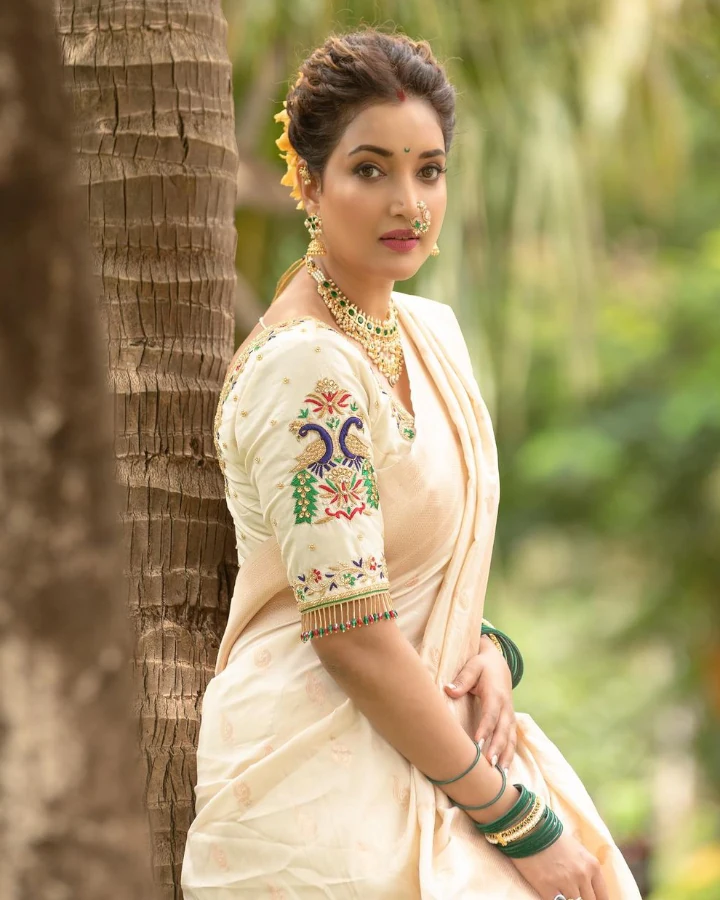 Rupali Bhosale Age, Biography, Boyfriend, Husband, Instagram