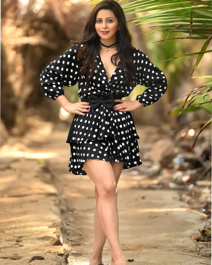 Damini Dave Age, Biography, Boyfriend, Family Wiki Instagram