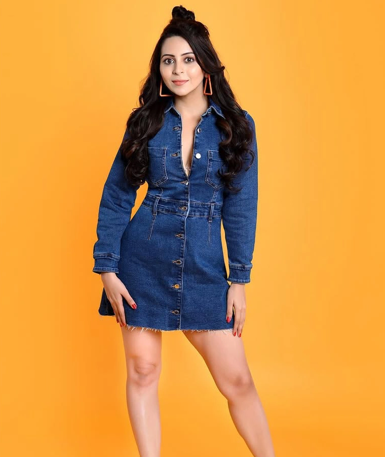 Damini Dave Age, Biography, Boyfriend, Family Wiki Instagram